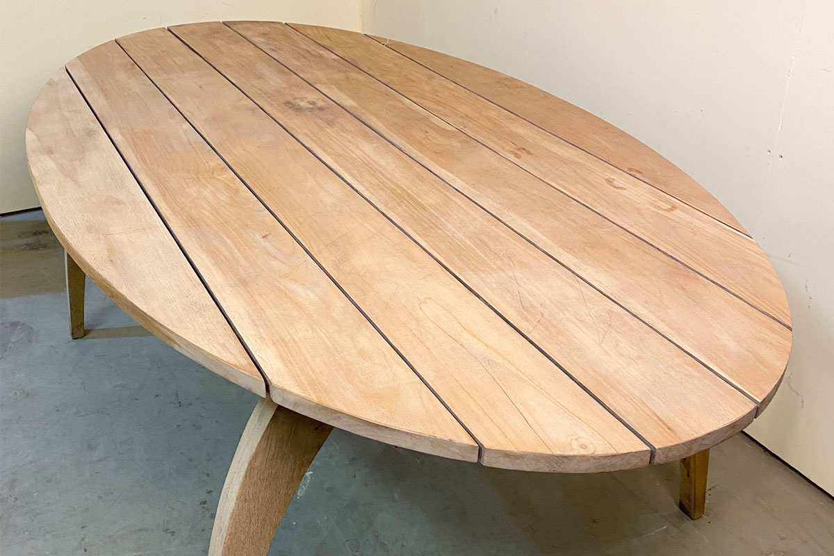 Classic Gallery - Teakholz Tisch, massiv, oval